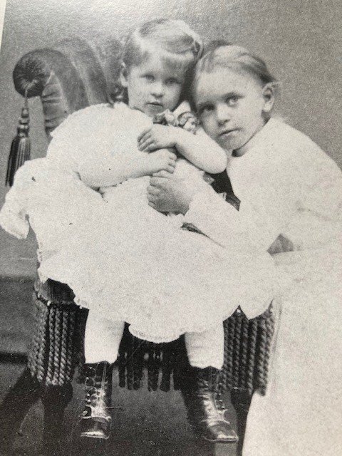 The Red Rose Girls. Part 2. Violet Oakley – my daily art display